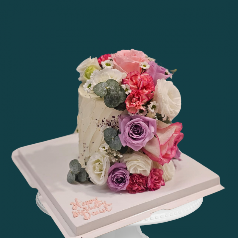 Elegant Cascading Floral Cake in Singapore – Perfect for Weddings ...