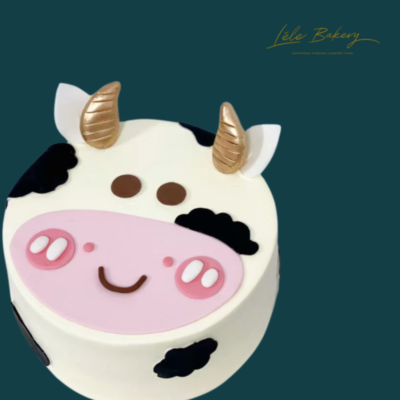 Golden Horn Cow Cake | Custom Cow-Themed Cakes in Singapore | Lele Bakery